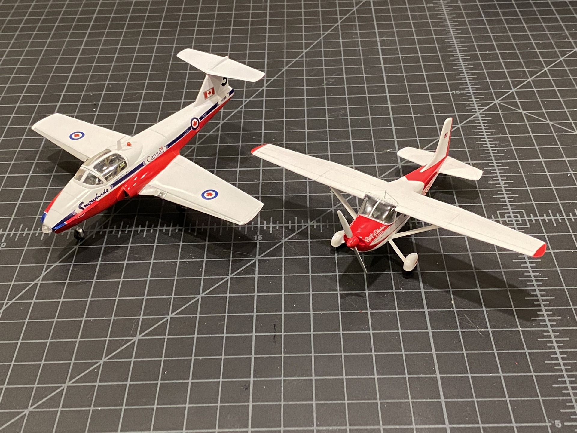 Canadair CT114 Tutor - HYPERMEDIOCRITY